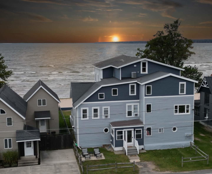 The Sunset Sail |Historic Oneida Lakefront Condo 1 - Verona, NY