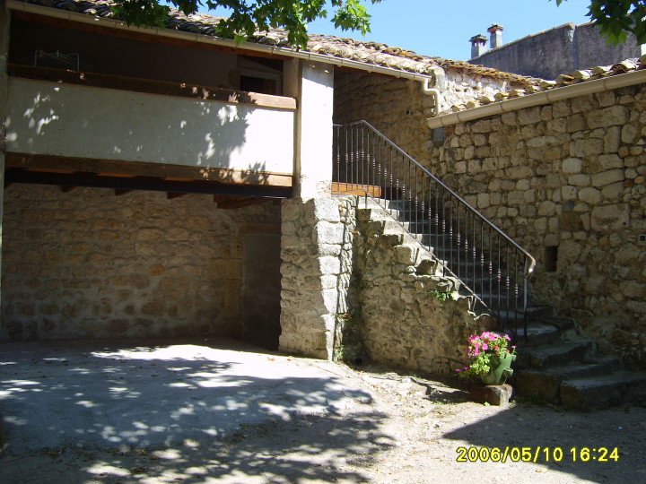 Gîte T2 Provençal  2 Lits Spa Et Patio à Partager - Donzère
