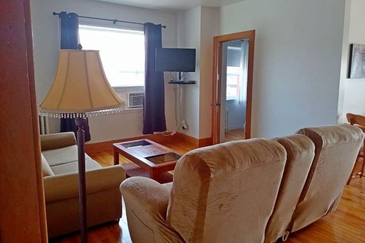 Apt. 2 Chambres Près Du Centre-ville - Sherbrooke