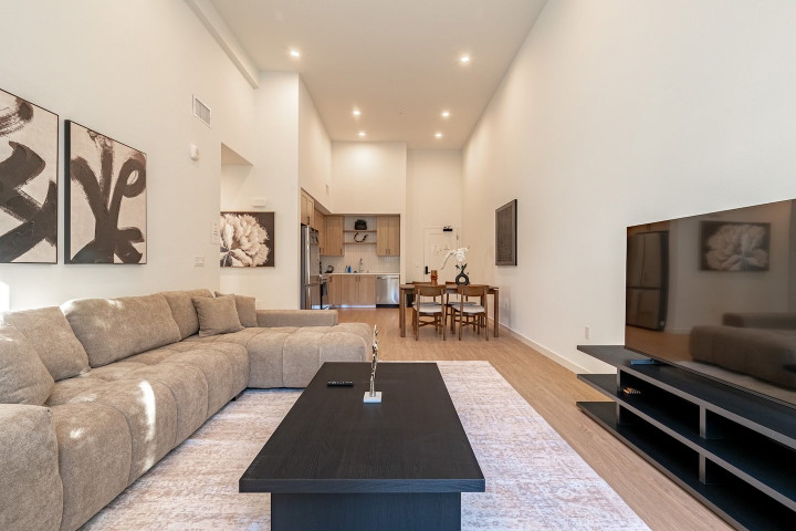 Modern 1b1b｜pool & Spa｜smart 4k Tvs In All Room - Upland, CA