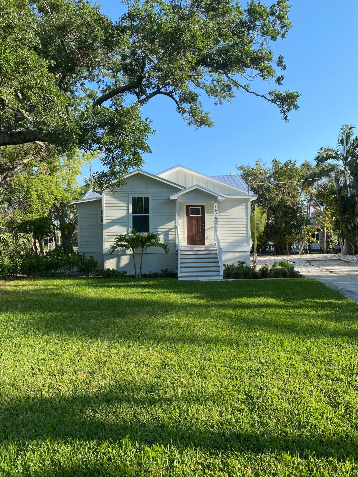 Waterfront Wares Creek Cottage With Dock Access - Bradenton, FL