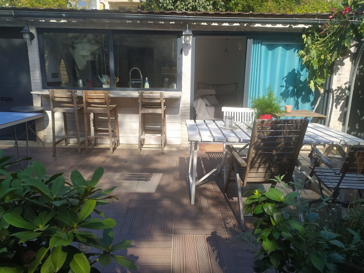Dépendance Tout Confort Au Milieu Du Jardin - Bezons
