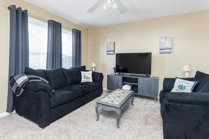 Lovely Condo In Quiet Location - Millbrook, AL