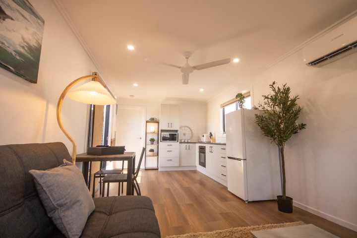 Sandy Straitescape. A Urangan Premium Tiny Home - Hervey Bay