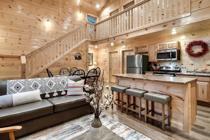 Cozy Cabin: Near Pigeon Forge And Gatlinburg - Pigeon Forge, TN