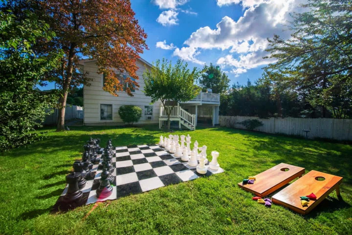 5br Beach House, Game Room + Huge Backyard - Norwalk, CT