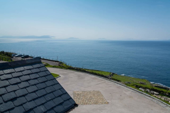 Atlantische Ruhe - Panoramablick Slea Head, Skelligs - Irland