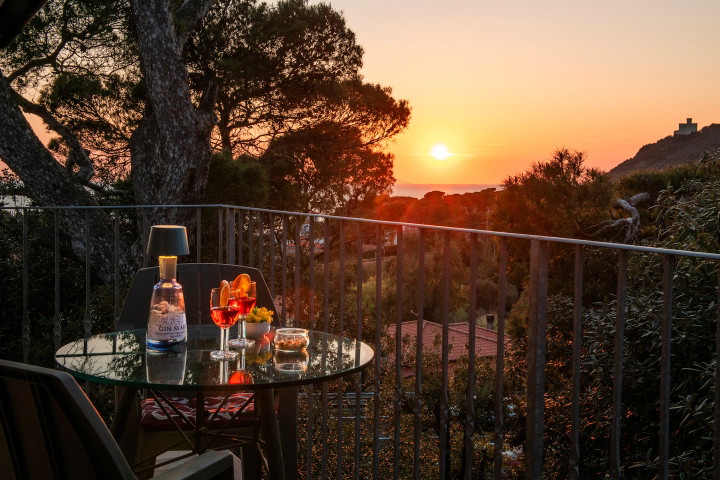Sea View Attic With Garden, Quercianella, Livorno - Livorno