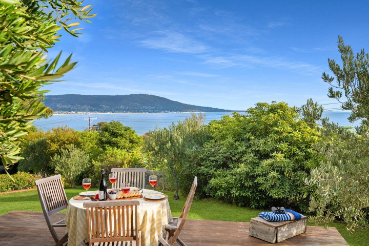 Bayview Retro - Garden Patio, Games, Beach - Mornington