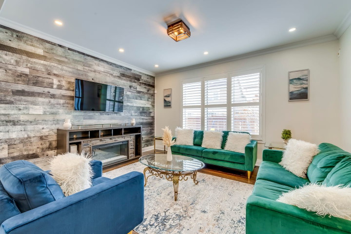 Modern 6 Bed Home W/ Bbq Near Mt Pleasant Go - Brampton