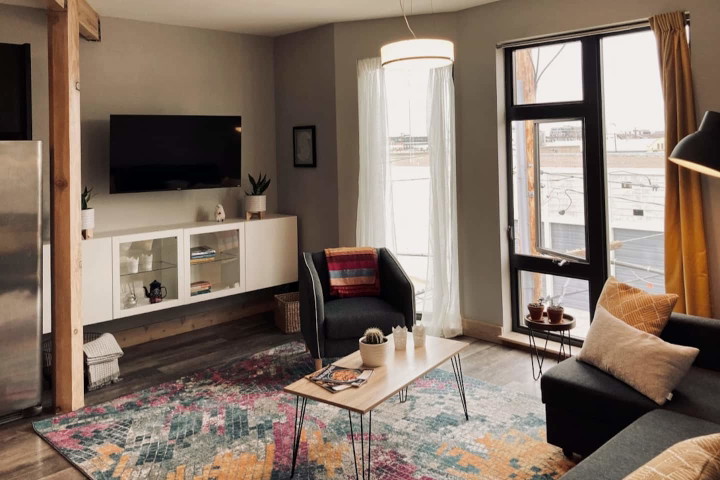 Bright, Top Floor Condo In Rino Art District - Denver, CO
