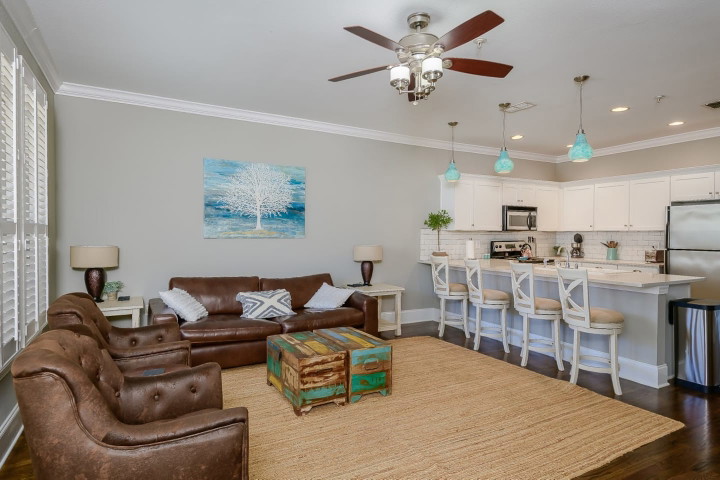 Deluxe Downtown Tallahassee Condo; Great Value! - Tallahassee, FL