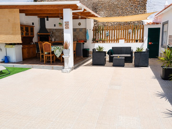 Casa Linda | Algarve  Beach  Garden And Bbq - Praia da Rocha