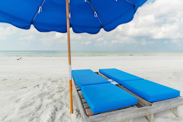 Sunsets, Shells And Romance: Beachside Condo - North Redington Beach, FL