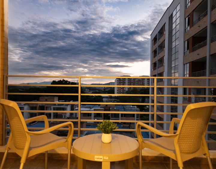 Quiet, Modern And Central. Double Parking Space. -