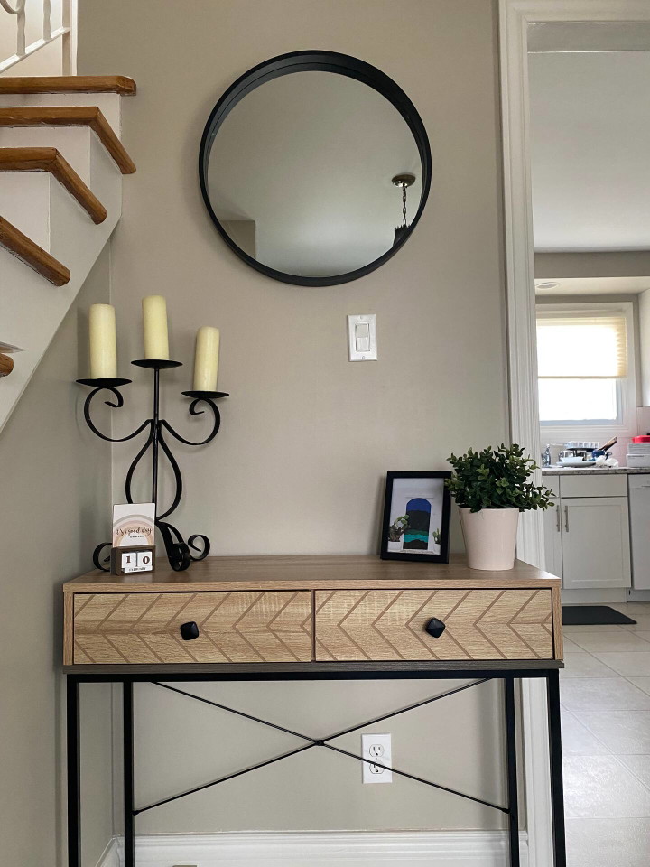 Cheerful 4br Home With Parking - Belleville