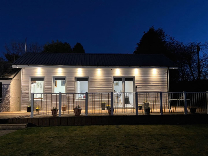 Chalet On The Green - Self Contained With Parking. - Inverness