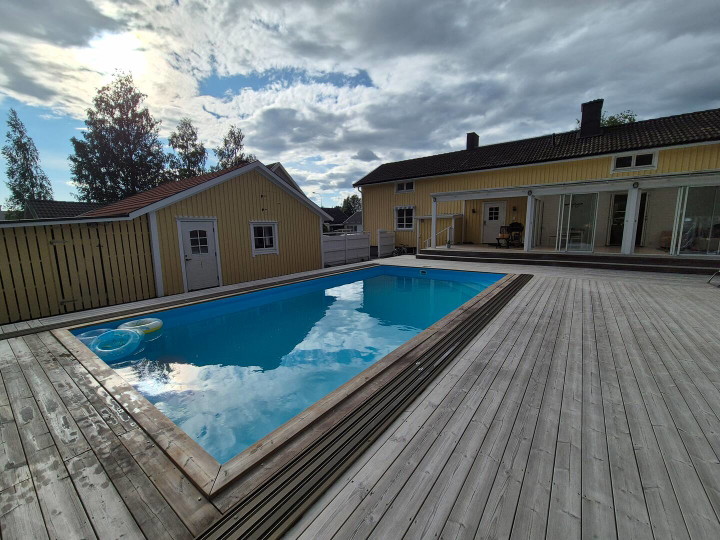 Villa Med Pool - Umeå