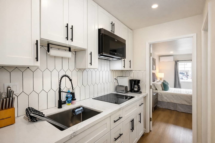 Sfo 10 Min, Stylish Suite, Walk To Grocery - San Mateo, CA