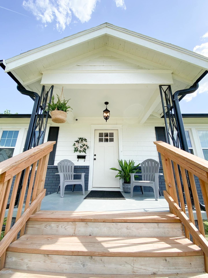 Stylish Craftsman  Deck + Grill  Sleeps 7 - Saint Joseph, MO
