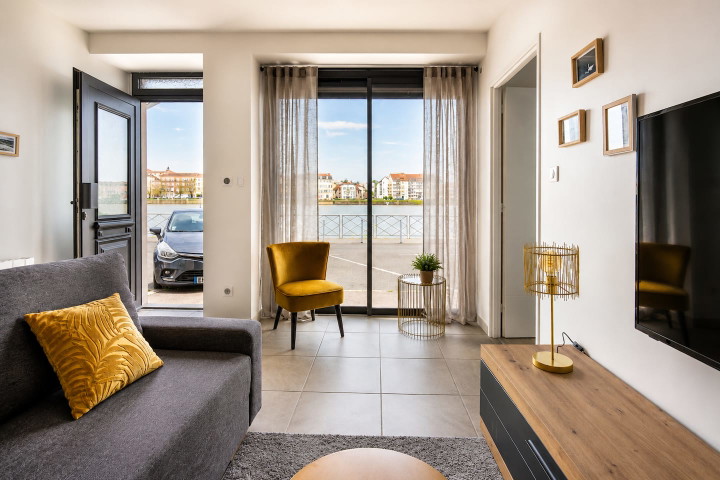 Appartement T2 Climatisé Le Quai 391 - Ain