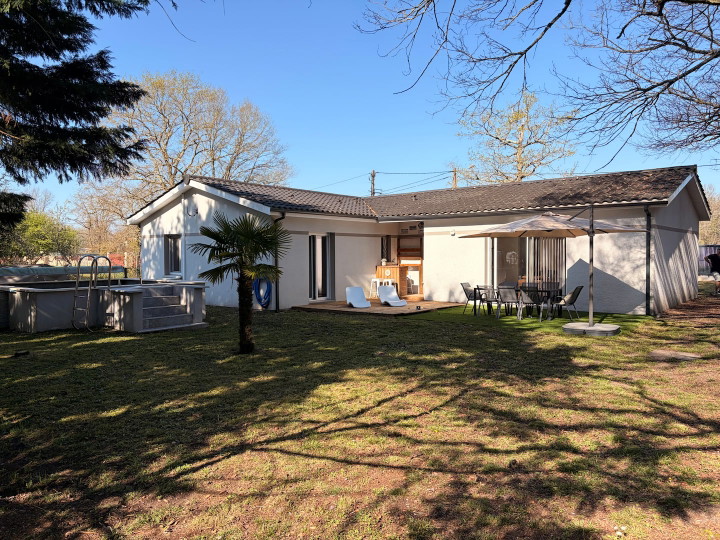 House With Swimming Pool, Ideal For Holidays & Business Trips. - Pessac