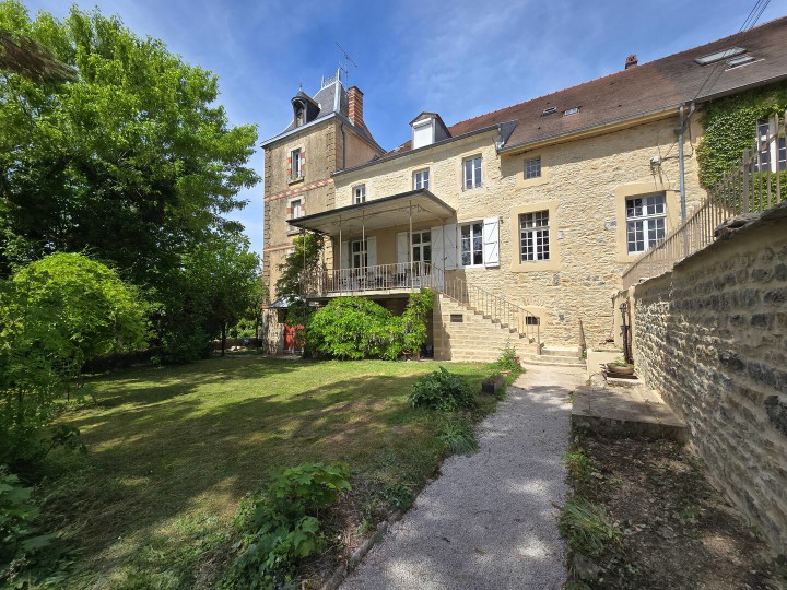 La Tour Du Château De Feschaux - Lons-le-Saunier