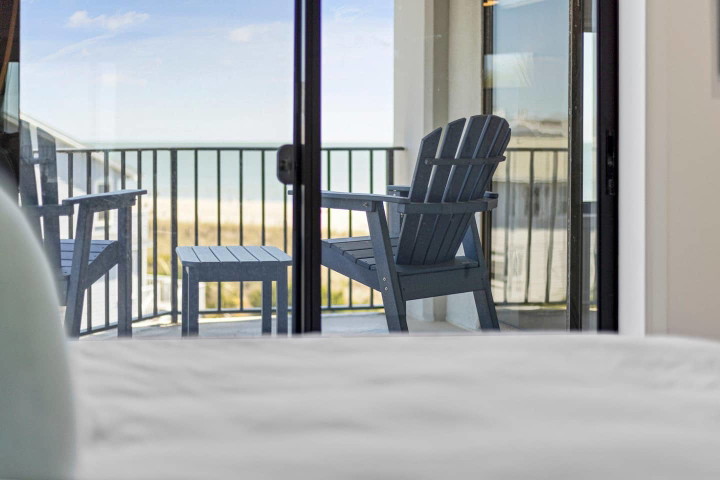 Fully Renovated Ocean Views, Pool, Steps To Beach, - Wrightsville Beach, NC