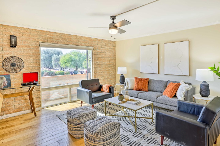 Relax Poolside! Walkable Old Town Scottsdale Oasis - Scottsdale, AZ