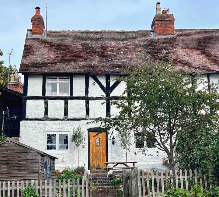3 Bed B&w Cottage Nr Worcester & Malvern, Sleeps 6 - Gloucestershire