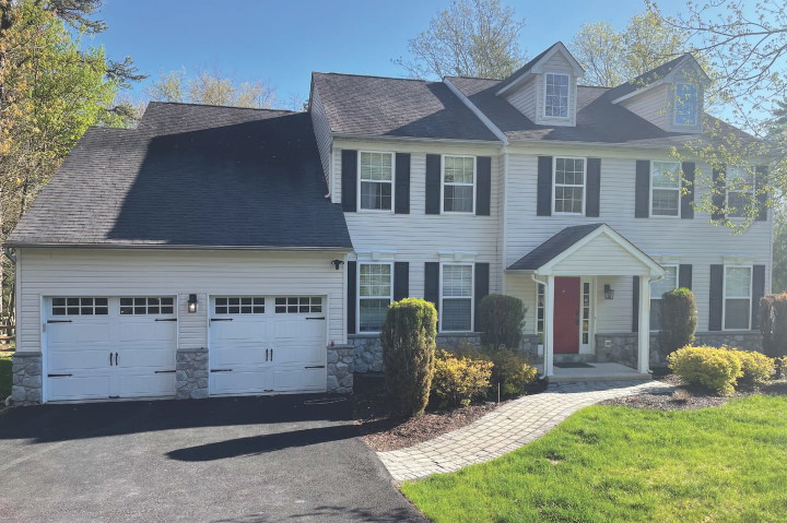Lovely Vacation Home With In-ground Pool (Poconos) - Stroudsburg, PA