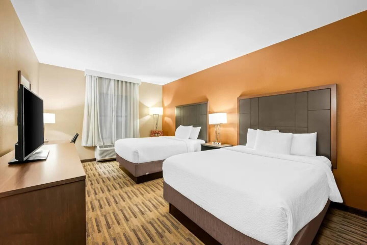 La Quinta Boone | 2 Queen | Free Parking - Boone, NC