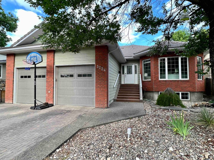 Coulee's Edge. Quiet Neighbourhood, Spacious, A/c - Lethbridge