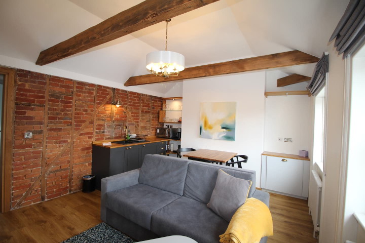 Suite In City Centre: En-suite, Sleeps 4 - Canterbury