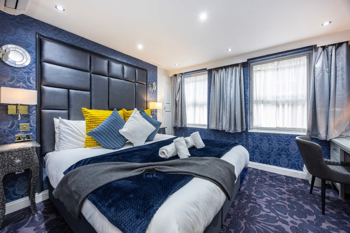 Luxury 4-bed Marylebone Flat | Bond St · Sleeps 9 - London