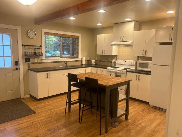 Midtown Skagway (Downstairs Apartment ) - Skagway, AK
