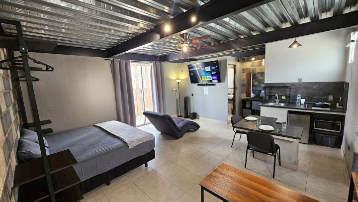 Apartment 13 Top Floor, Parking, King Size Bed - Mexico