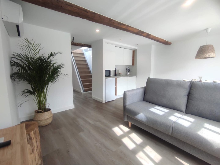 Os Vinos Accommodations, Family Apartment With C. - Ourense