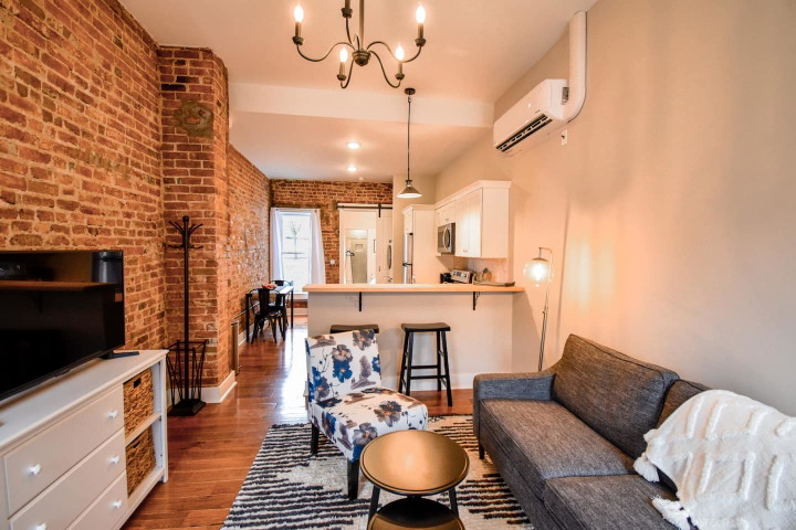 Historic & Eclectic Apt In The Heart Of Huffman! - Dayton