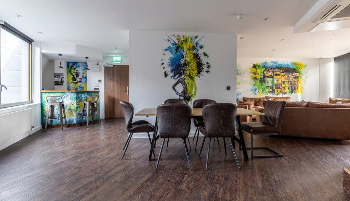 Rio De Janeiro Party Pad (Sleeps 12) - Liverpool