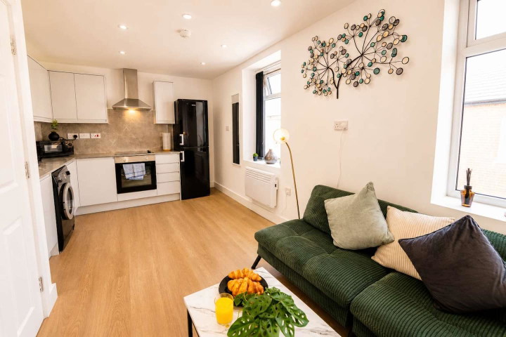 Spacious 3br Flat Sleeps 10 For Groups & Family - Cardiff