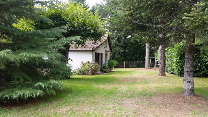 La Source: Gîte Hortensia - La Souterraine