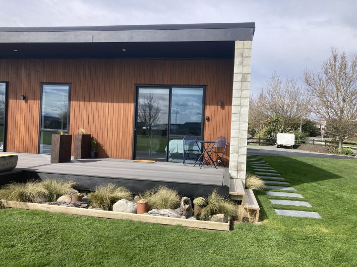 The Studio Is In Paton - Te Anau
