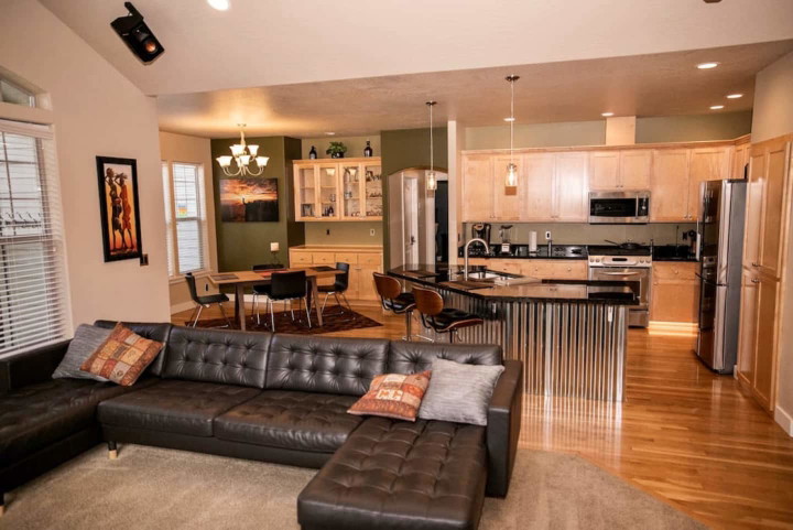 10 Min From The Airport & 15 Min From The U Of O - Eugene, OR