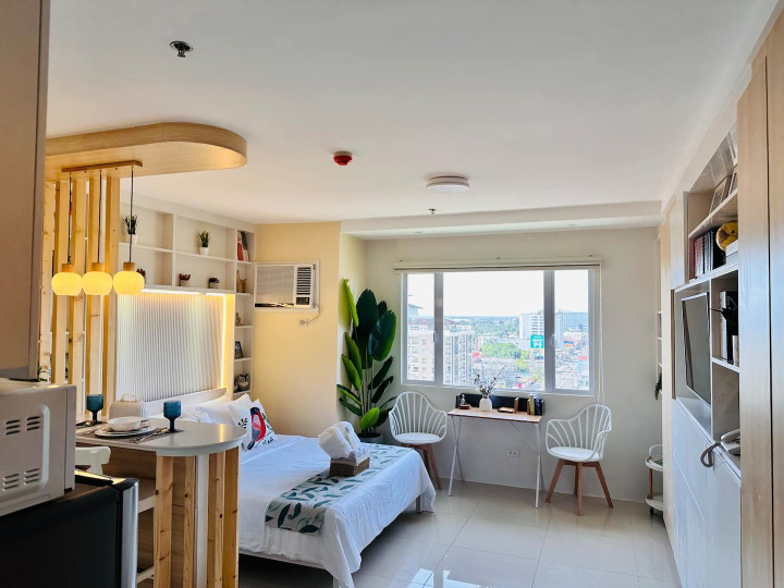 Stylish Studio Pool Stunning City Views - Bacolod