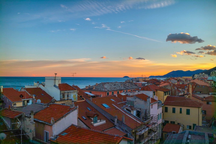 Attico 43: Open Space Fronte Mare - Loano