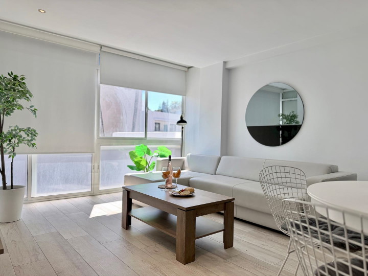 Cozy Beachside Escape For Two In La Carihuela - Torremolinos