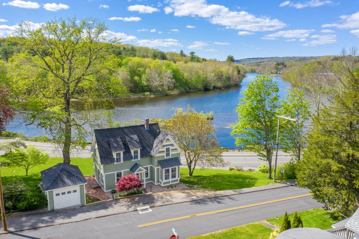 Best River View, On Rail Trail In Collinsville! - Bristol, CT