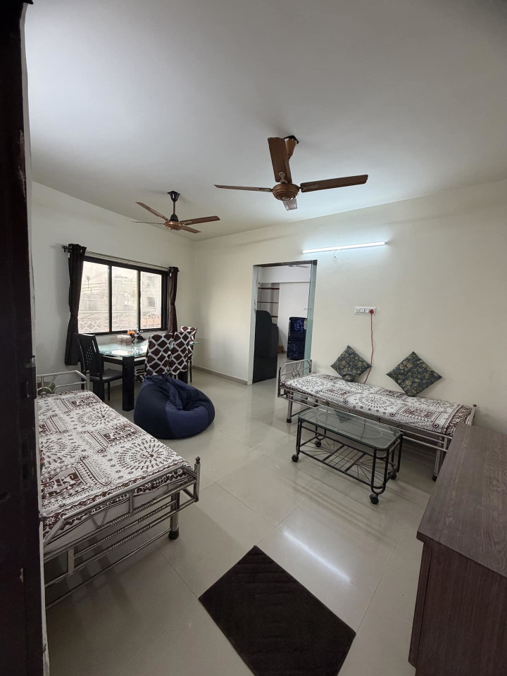 Peaceful 2bhk Stay In Surat With Kitchen & Parking - Surat