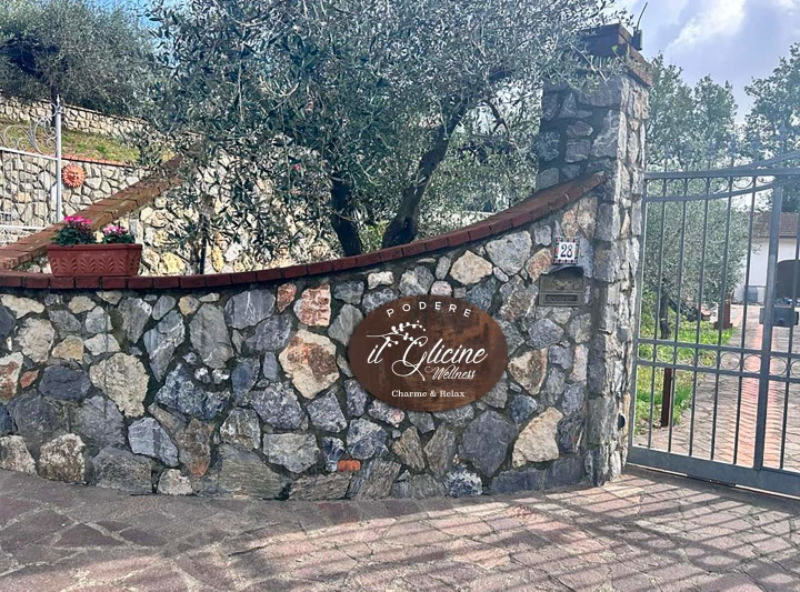 Podere Il Glicine Con Piscina - La Spezia